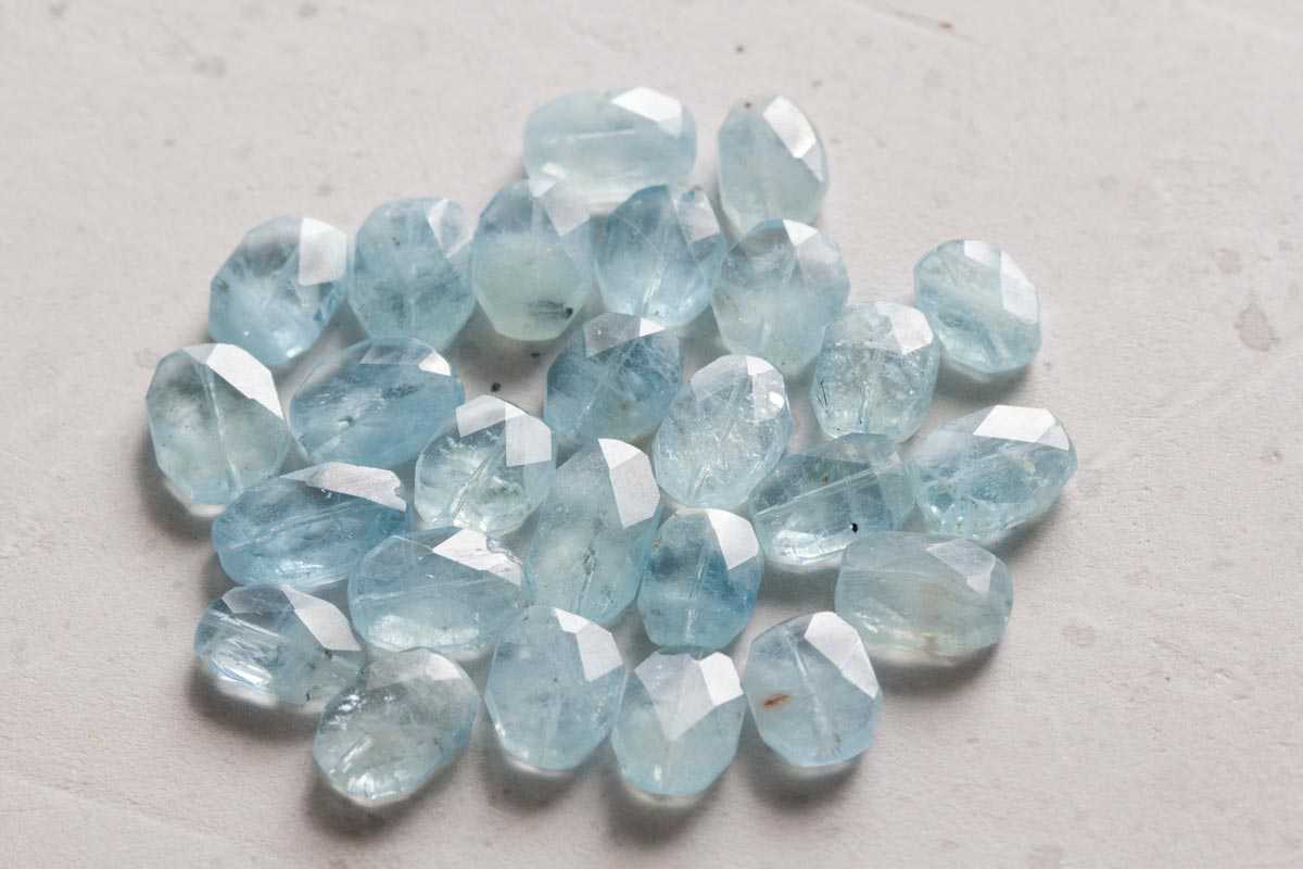 What Color Of Aquamarine Is Most Valuable Beadnova What Color Of Aquamarine Is Most Valuable Beadnova
